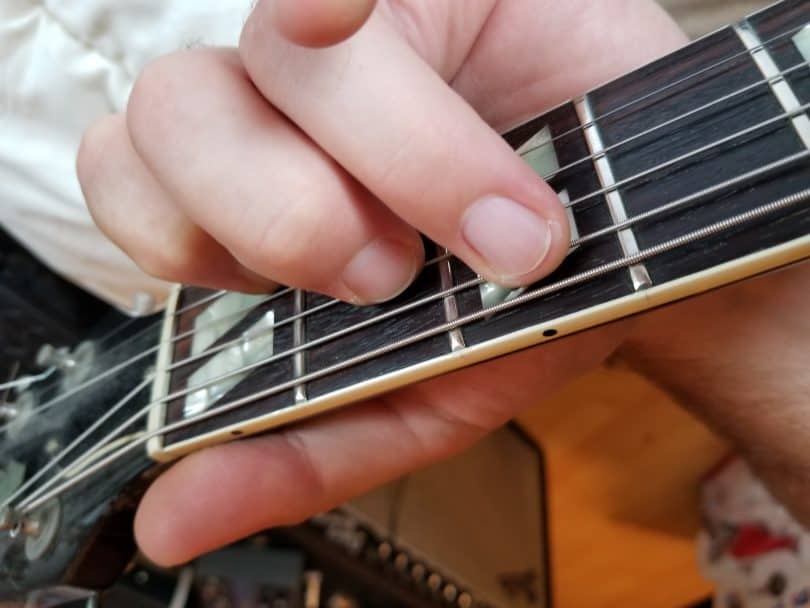 C Chord Guitar - Finger Positions, How to, Variations - Beginner Guitar HQ