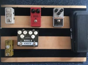How To Build A Guitar Pedal Board - Beginner Guitar HQ
