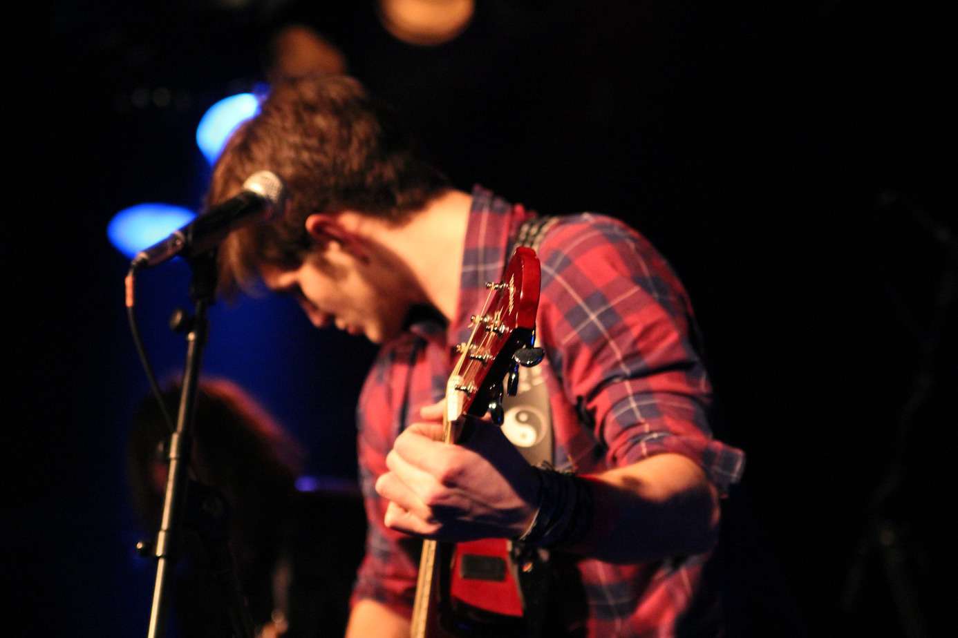 How to Play Punk Rock Guitar - Beginner Guitar HQ