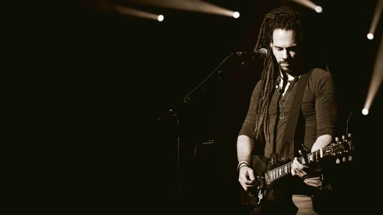 How to Play Punk Rock Guitar - Beginner Guitar HQ