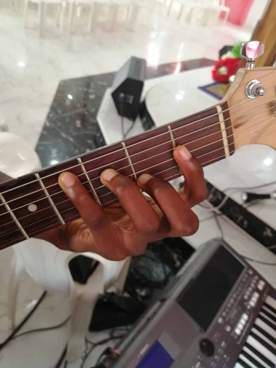 How to Play Major Chord Inversions on the Guitar - Beginner Guitar HQ