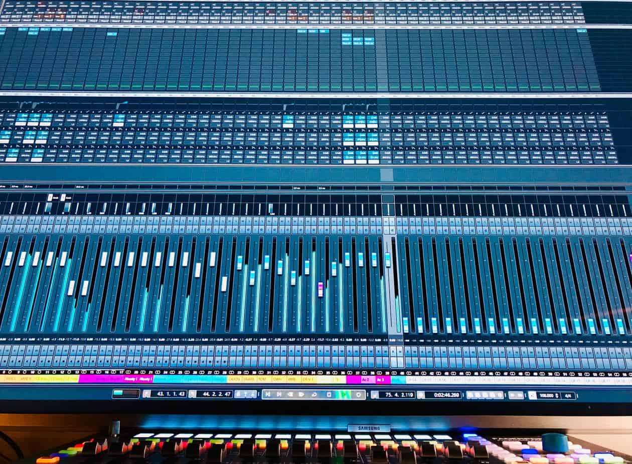 How to Set Up a Home Studio - Beginner Guitar HQ