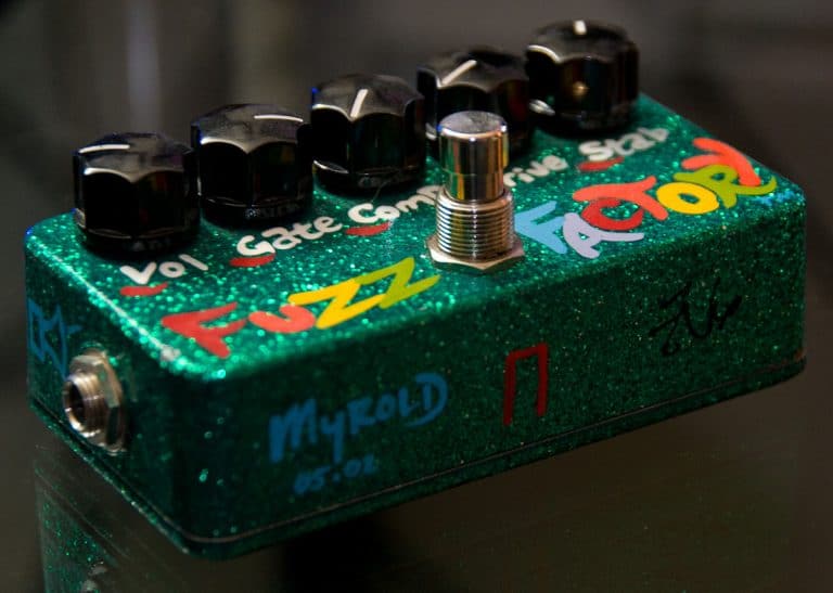How to Choose a Fuzz Pedal - Beginner Guitar HQ