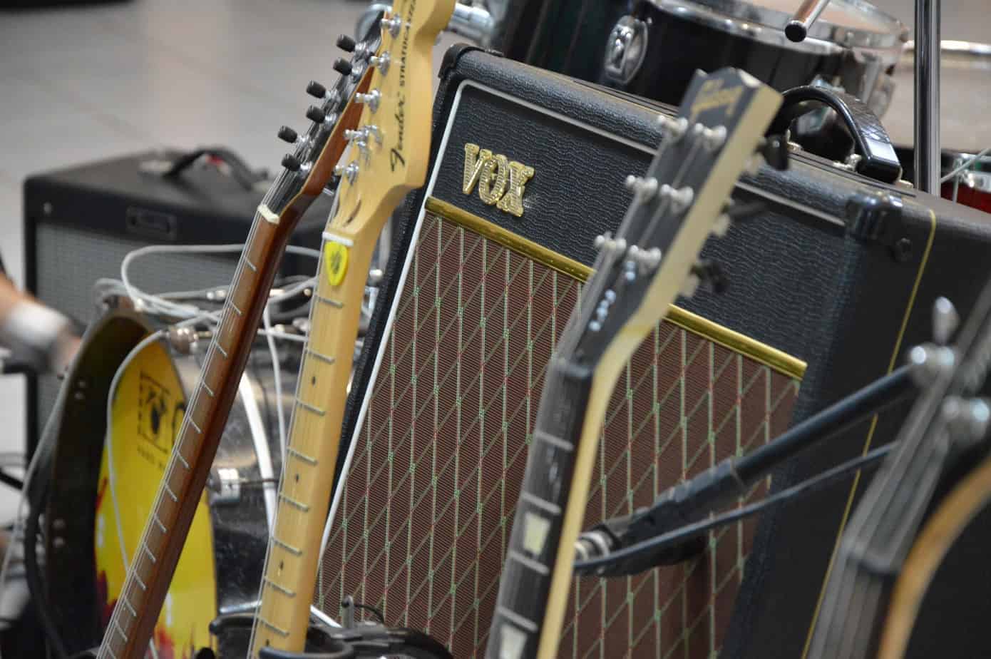 Best Bass Amp - Beginner Guitar HQ