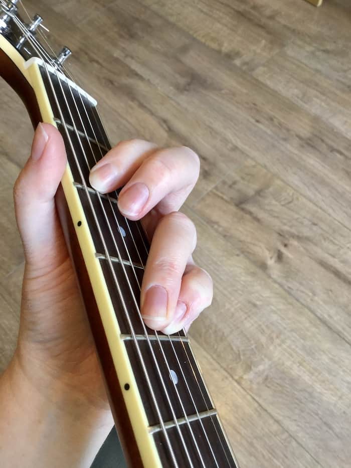 A Pain-Free Guide to Playing Guitar with Small Hands | Beginner Guitar HQ