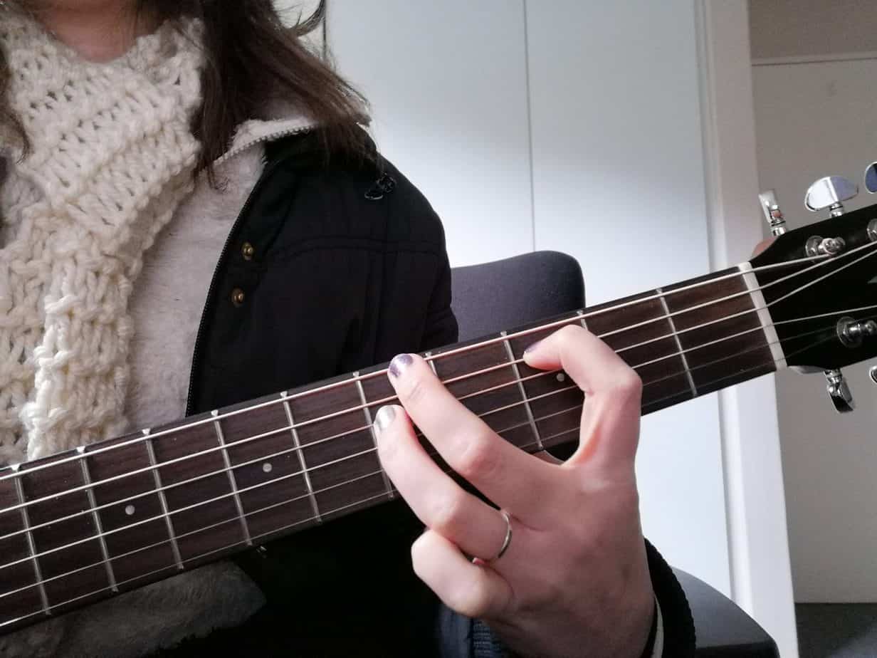 How to Play the Am7 Guitar Chord: Easy, Medium, and Hard | Beginner ...