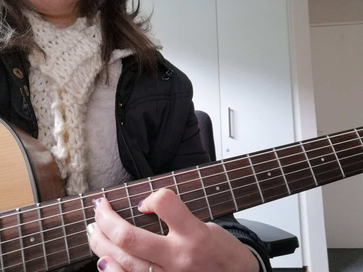 How to Play the Am7 Guitar Chord: Easy, Medium, and Hard | Beginner ...